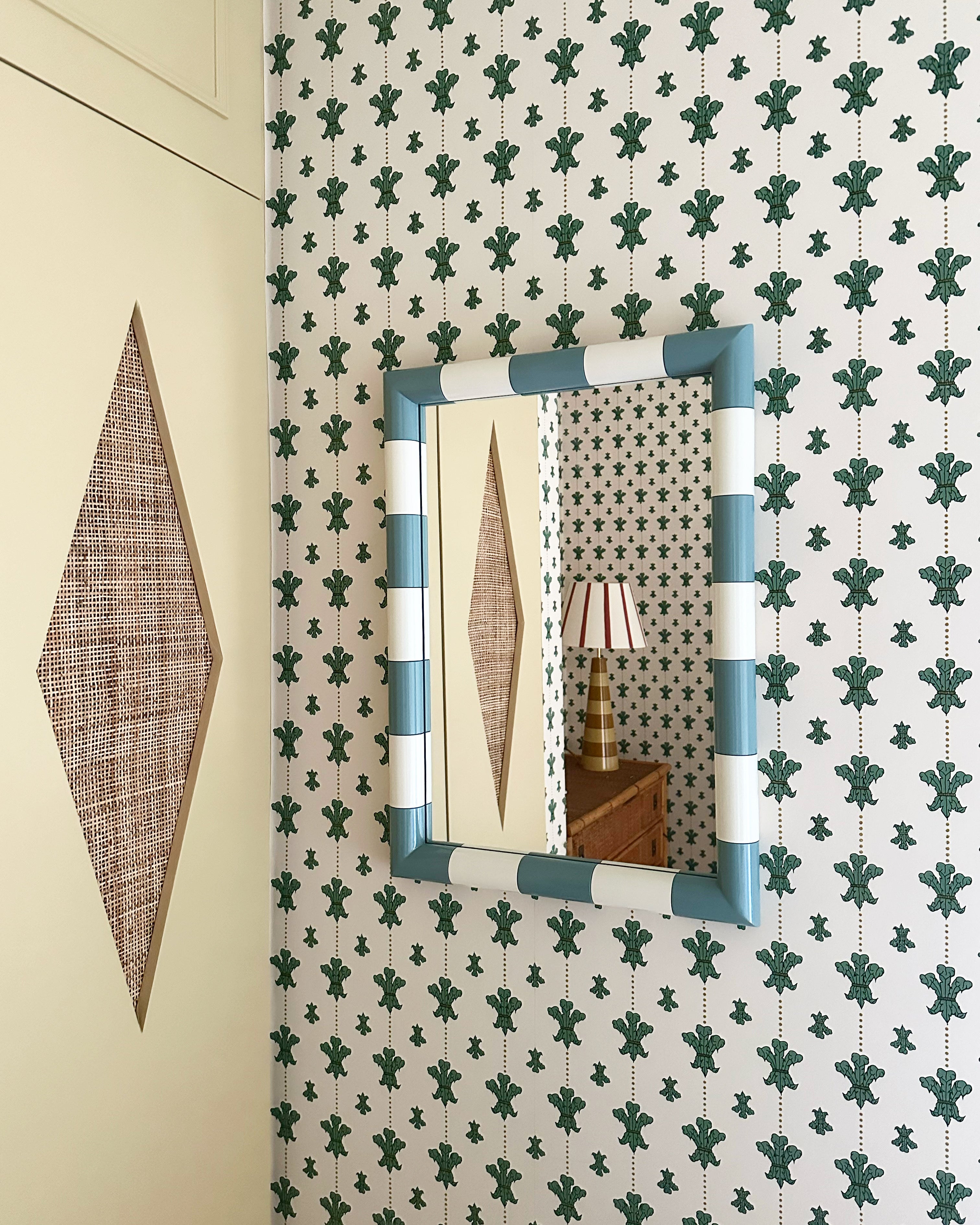 Medium Baton Mirror – Folie Chambre